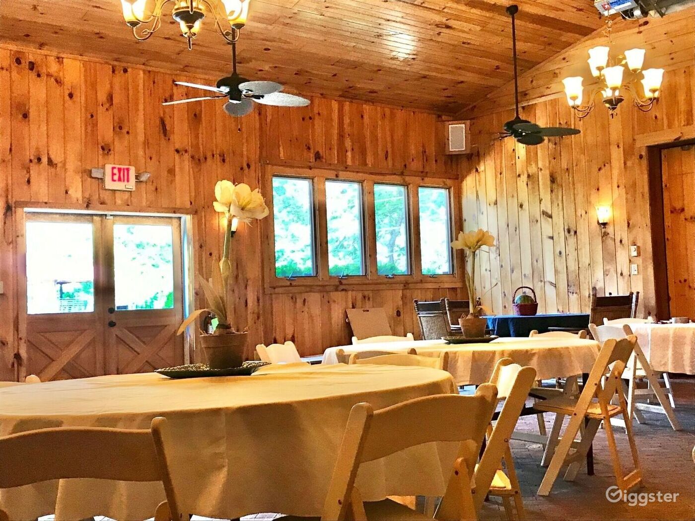 Rustic Events Space | Rent this location on Giggster