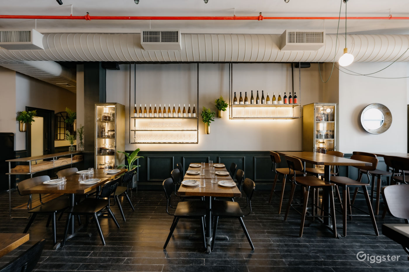 Restaurant with full bar and kitchen plus a patio (Full buy out) | Rent ...