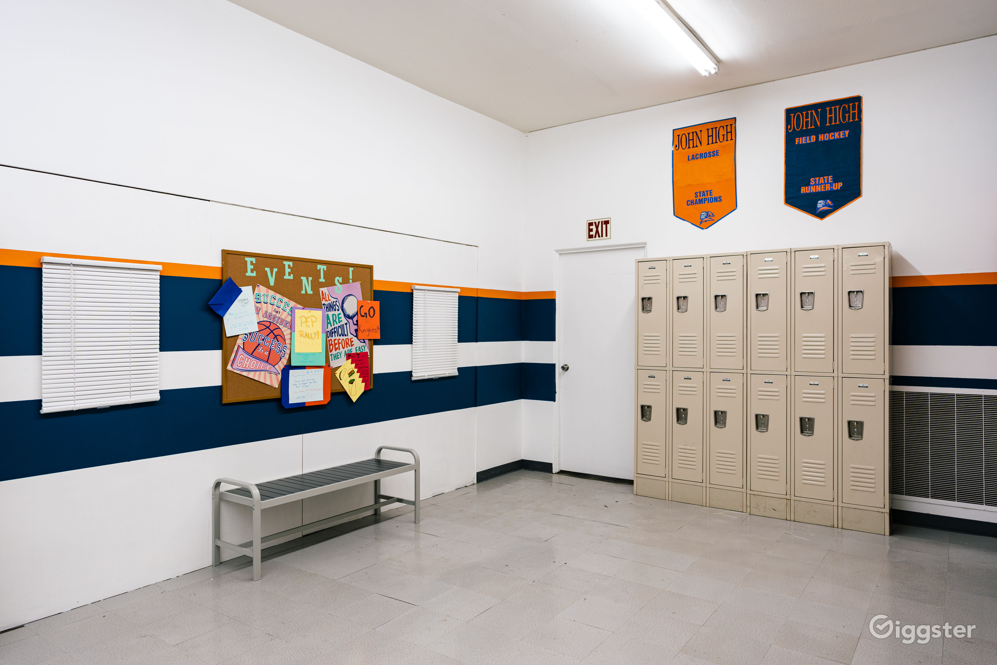 School, retro sets, vintage classroom / hallway | Rent this location on ...