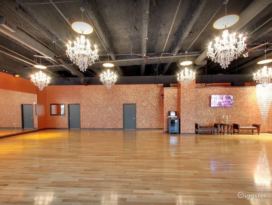 Beautiful and Classy Dance Studio in The Woodlands | Rent this location ...