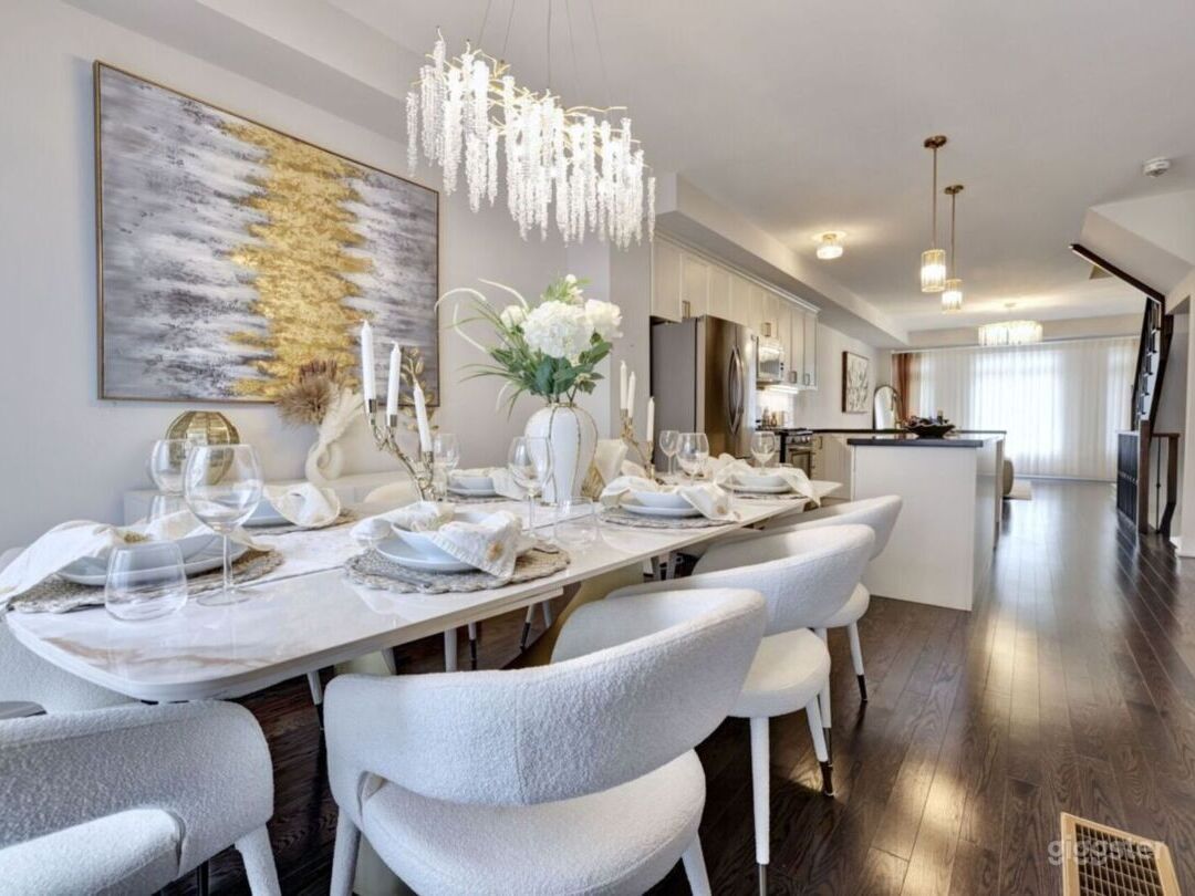 Luxurious Port Credit |Lakefront,Dining & Shopping | Rent this location ...