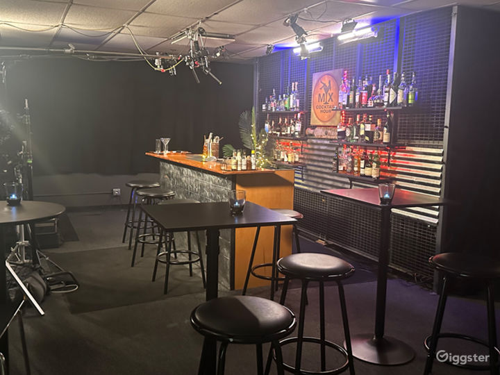 Fully Functional Speaky Easy Bar | Rent this location on Giggster
