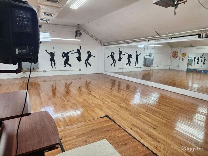 Dance Studio with Hard Wood Floors & High Ceiling | Rent this location ...