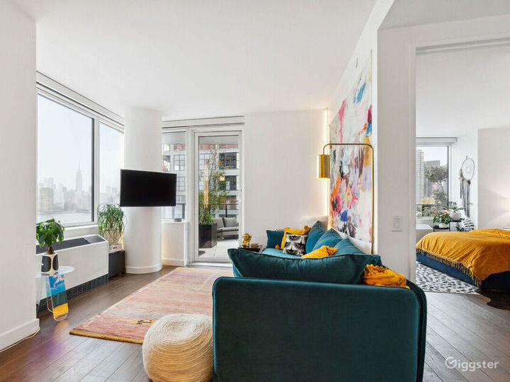 NYC + East River View from 10th Floor, Greenpoint | Rent this location ...