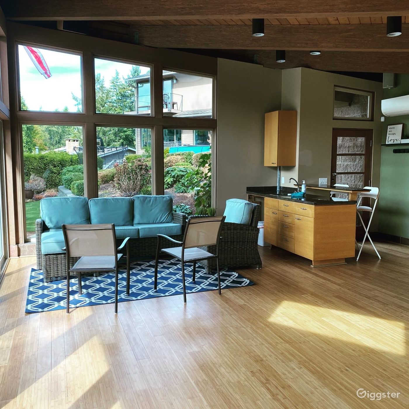 Private Lake Event & Studio Space | Rent this location on Giggster