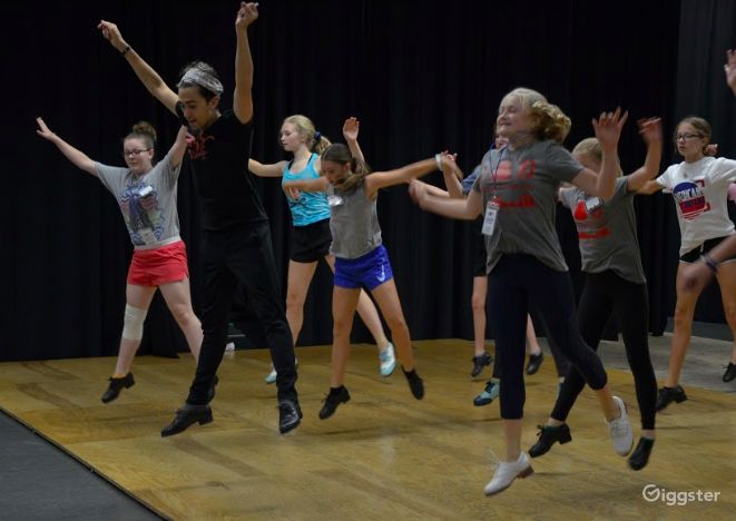 Amazing Dance Studio in Ferndale | Rent this location on Giggster