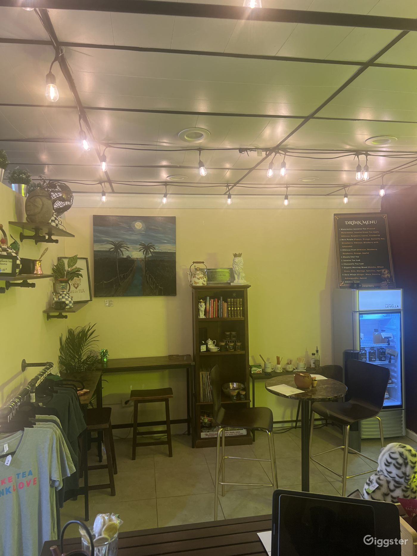 Cozy Vibe Cafe Shop | Rent this location on Giggster