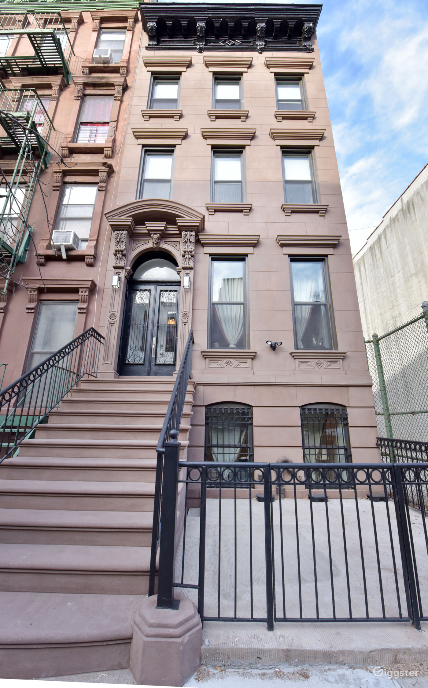 Beautiful Restored Brownstone Home | Rent this location on Giggster