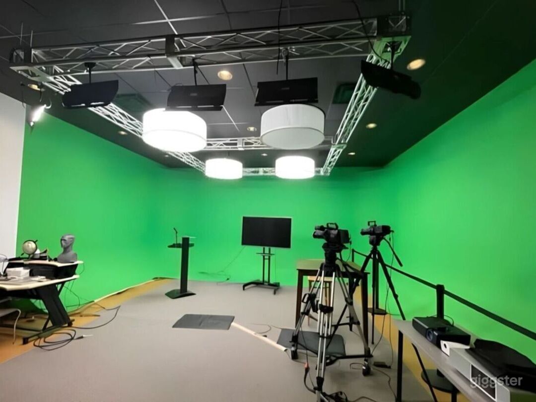 Green Screen & Production Room | Rent this location on Giggster