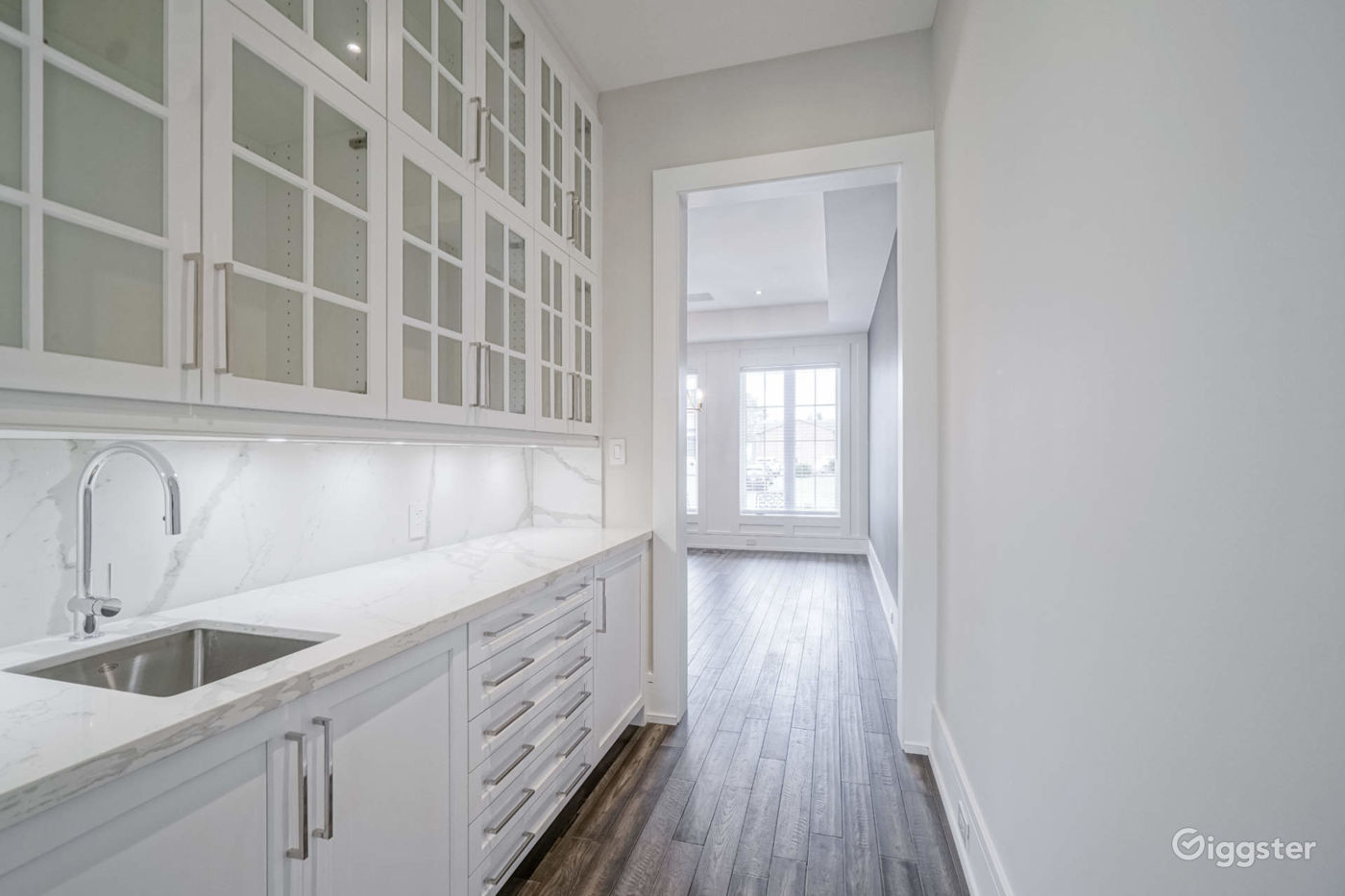 Open concept Rustic Sheik home | Rent this location on Giggster