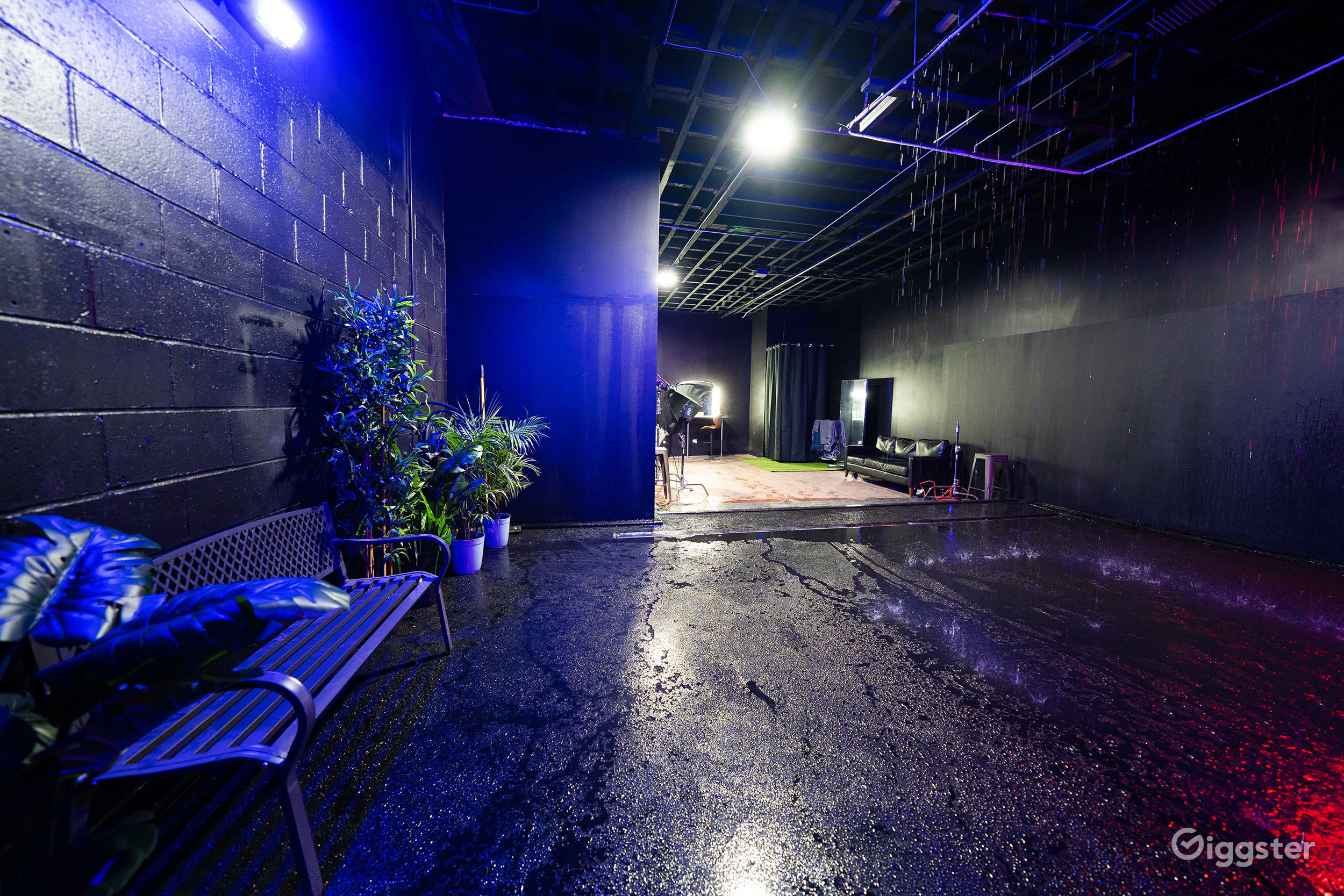 Rain Room in Brooklyn | Rent this location on Giggster