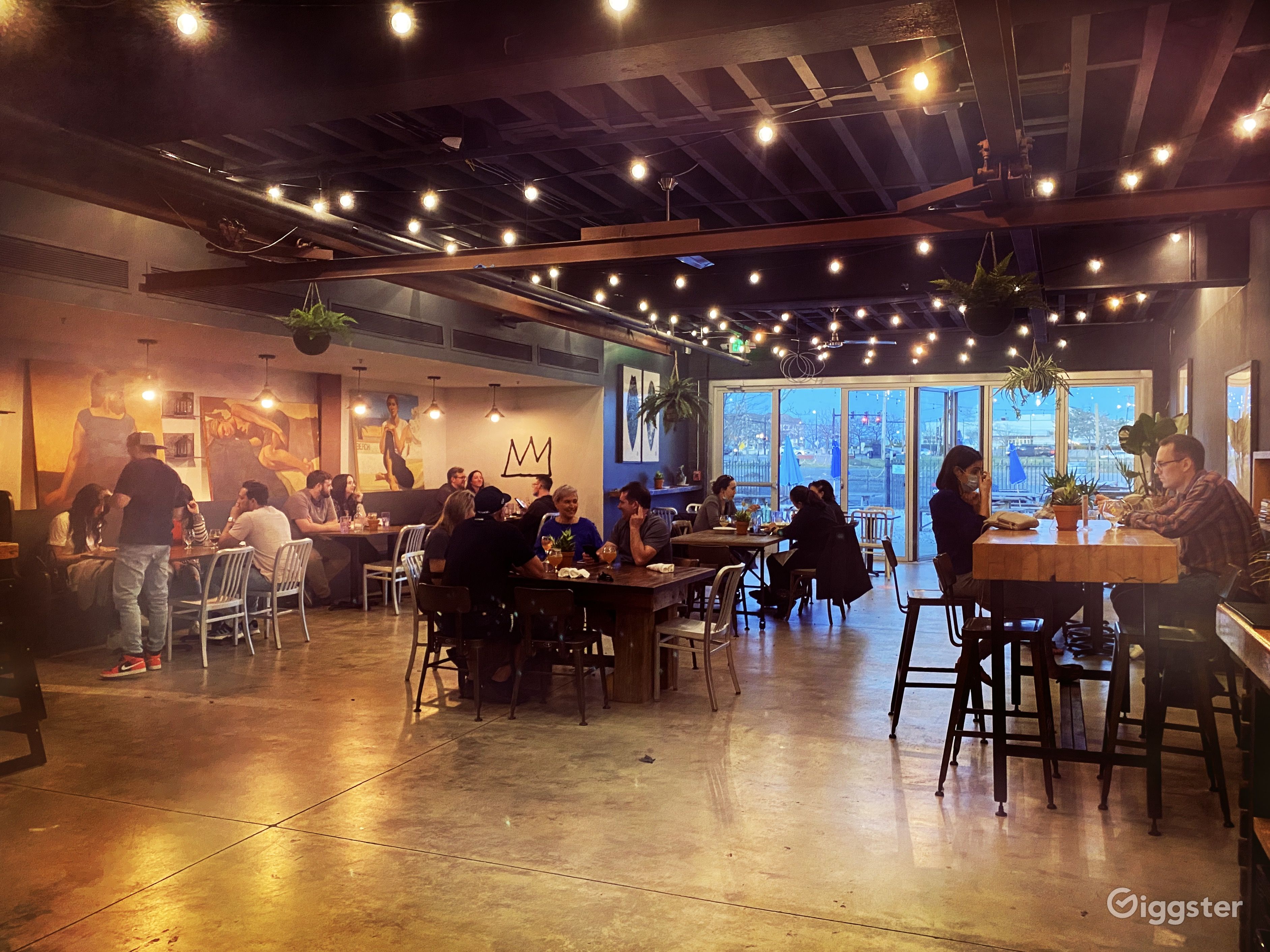 A cozy chill place with an urban vibe | Rent this location on Giggster