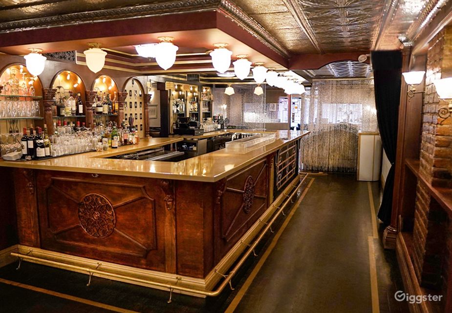 Elegant parlor rooms perfect for shoots and events | Rent this location ...