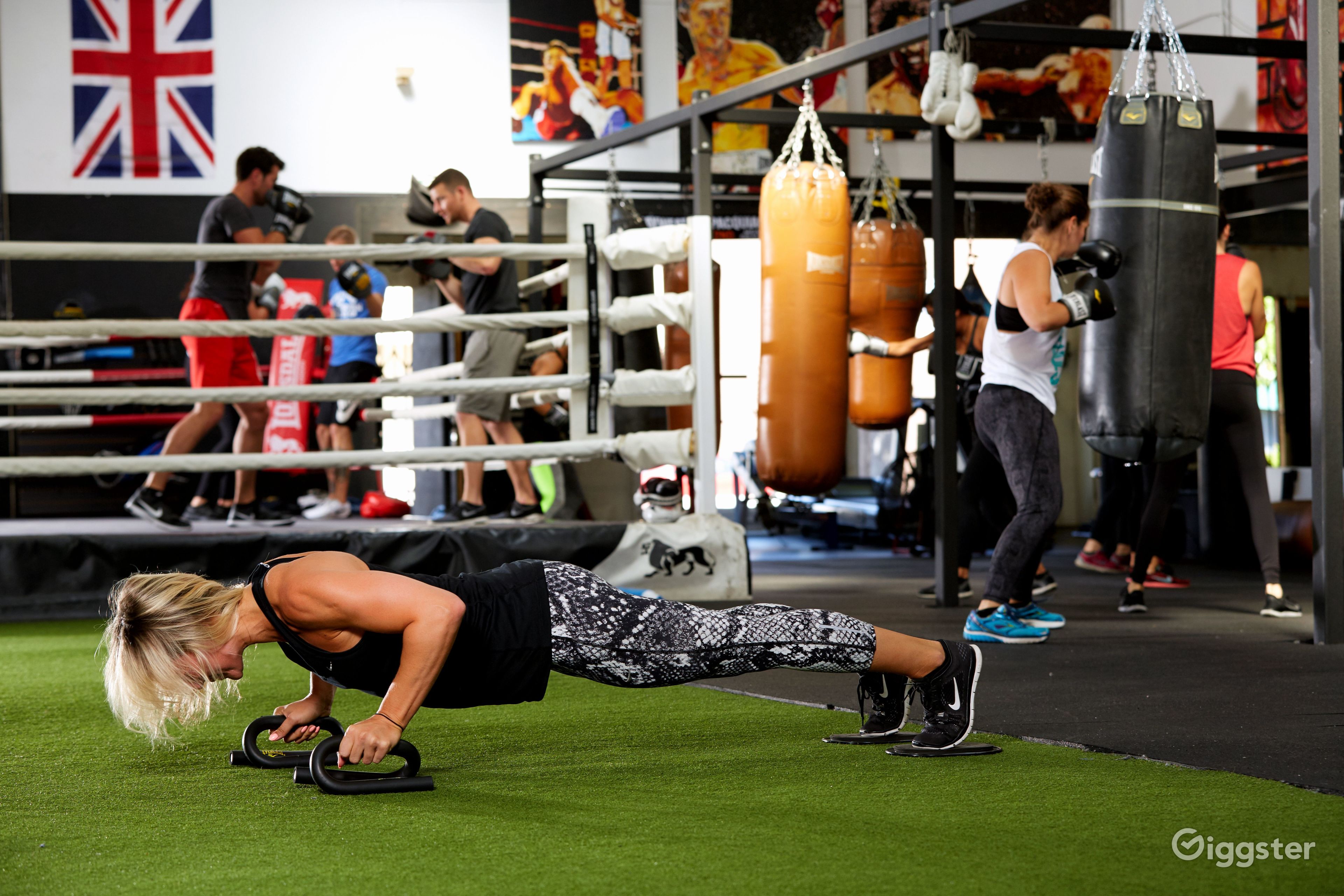 Clean & Bright Authentic Boxing Gym | Rent this location on Giggster