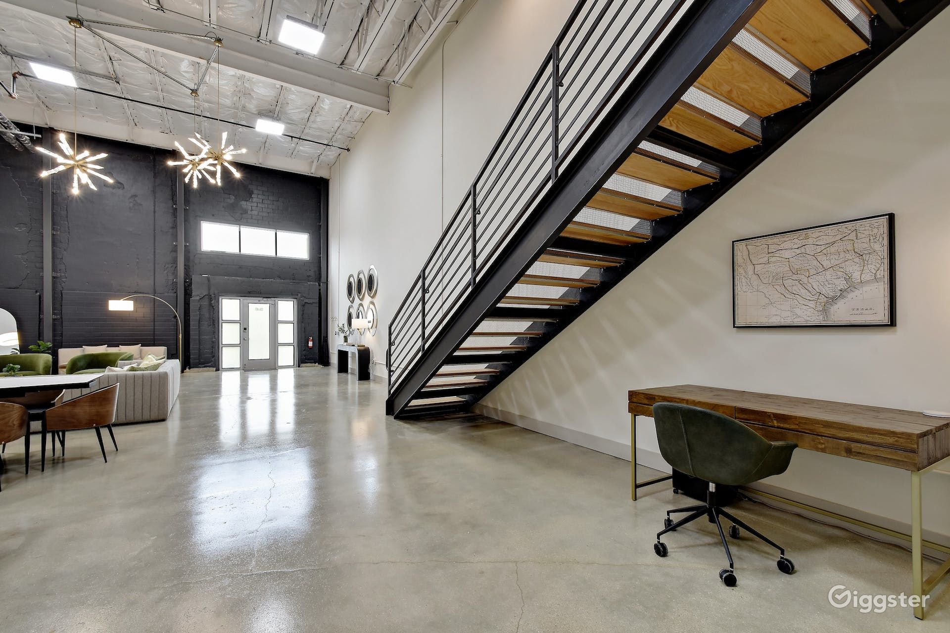 Luxury Loft | Chef's Kitchen + Open Floor Plan | Rent this location on ...
