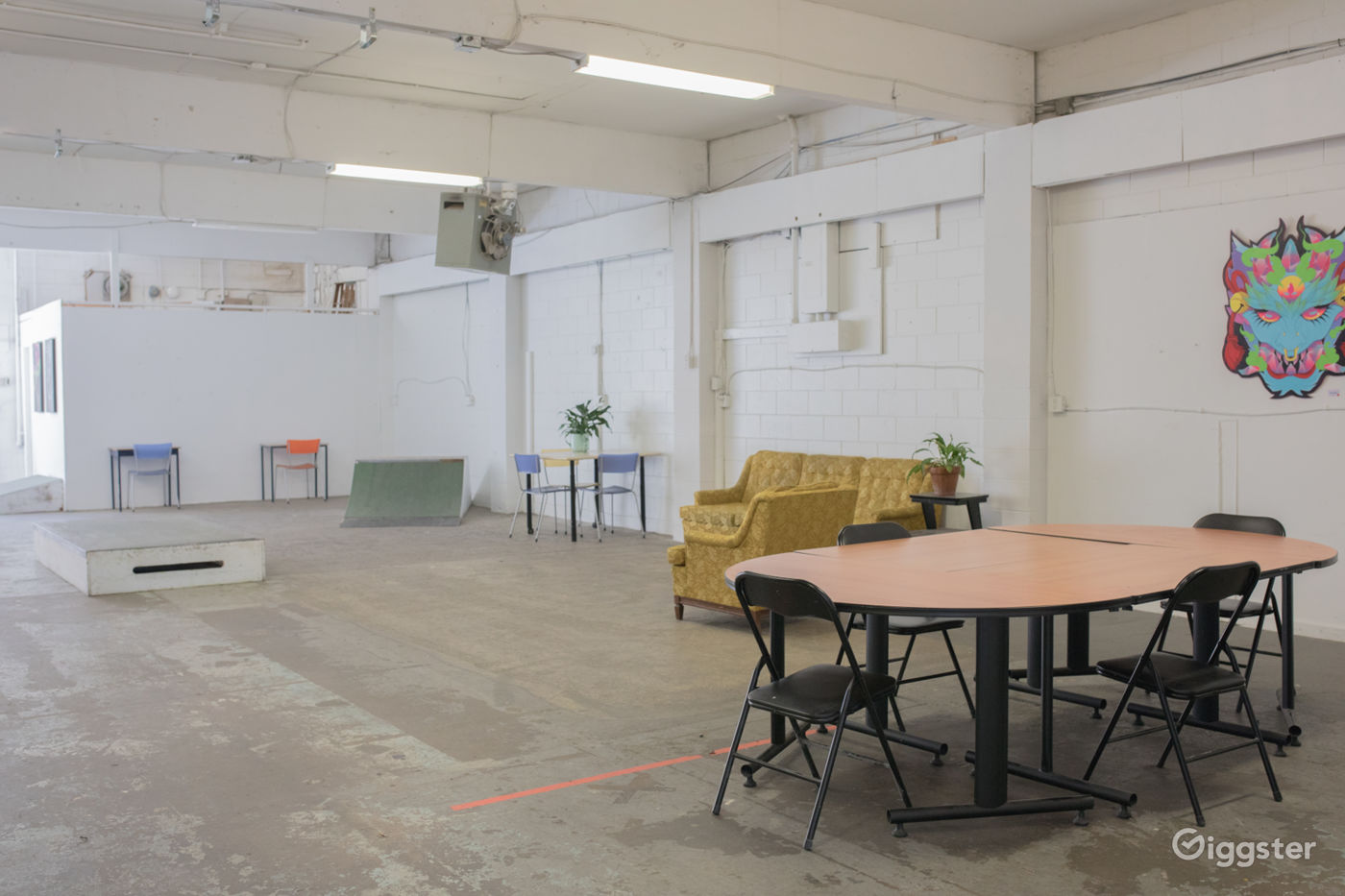 Creative Warehouse Studio | Rent this location on Giggster