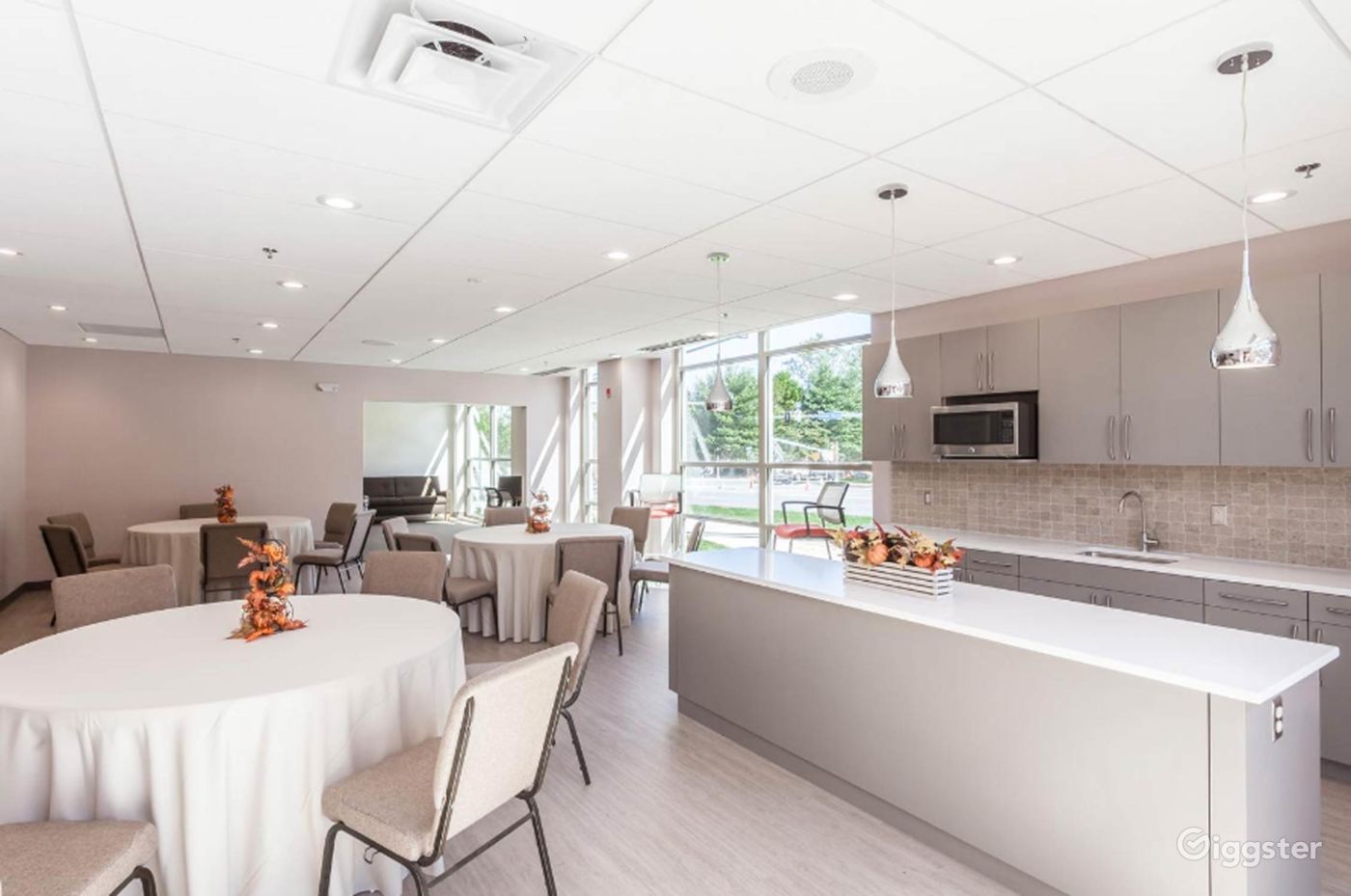 Cascades Overlook Event Center - Functional Executive Dining Room ...