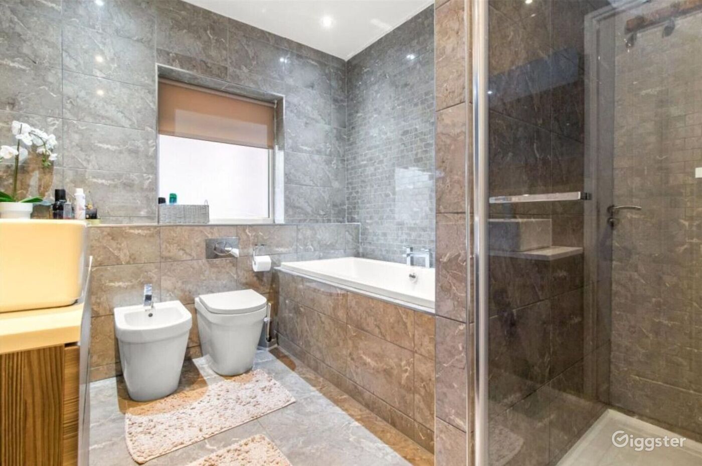 Large 7 bedroom indoor pool house | Rent this location on Giggster