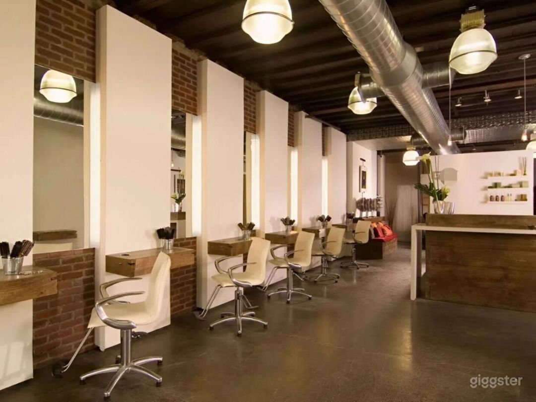 Modern Salon and Spa | Rent this location on Giggster