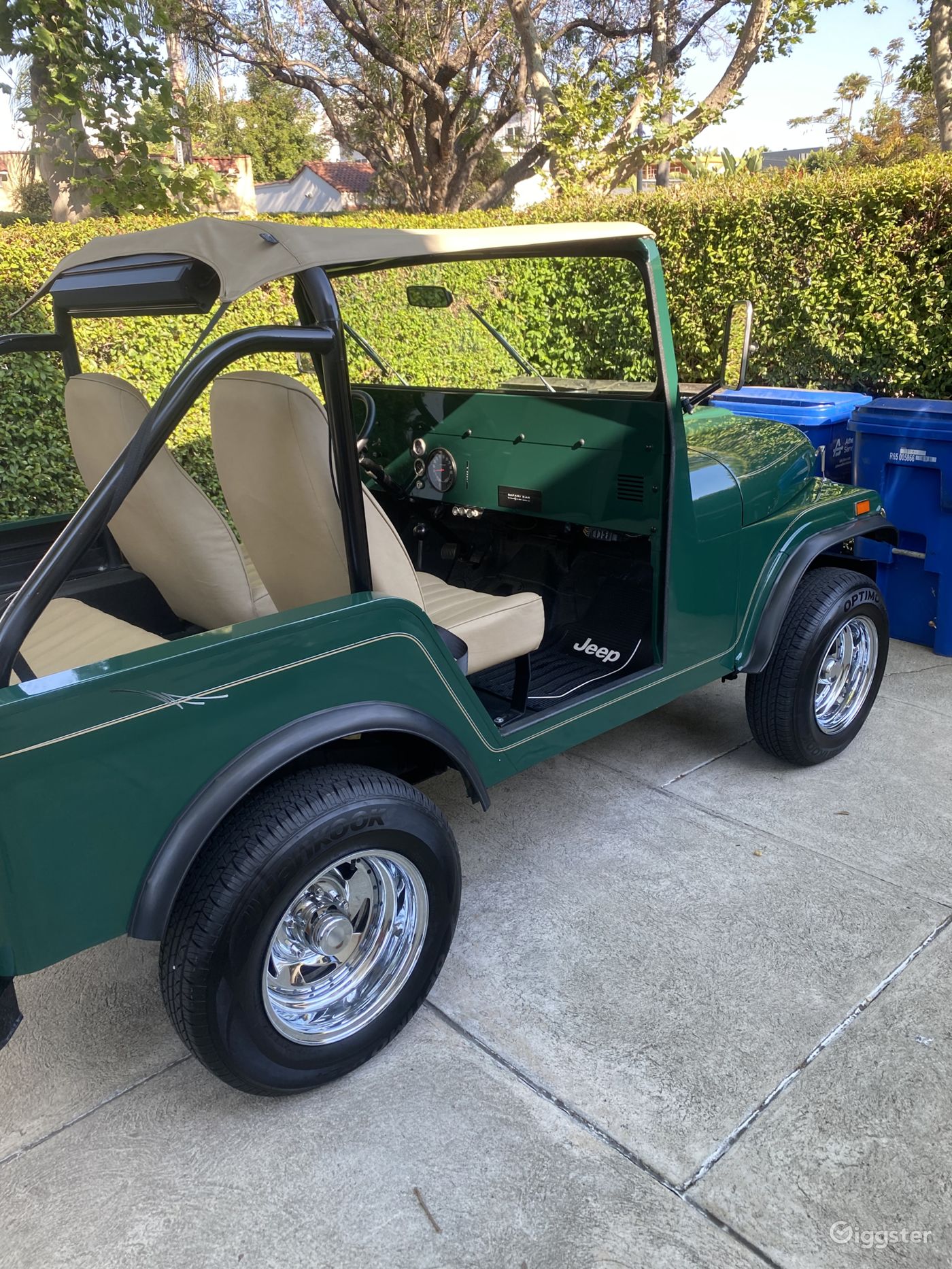 1975 Green Jeep DJ5 Safari Kar Beach Cruiser | Rent this location on ...