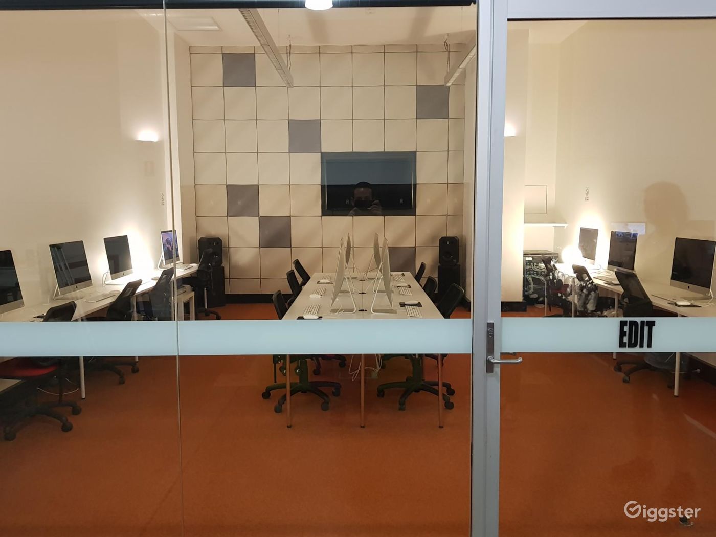 Edit Suite | Rent this location on Giggster