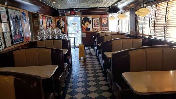 Amazing Old School Diner in Hollywood | Rent this location on Giggster
