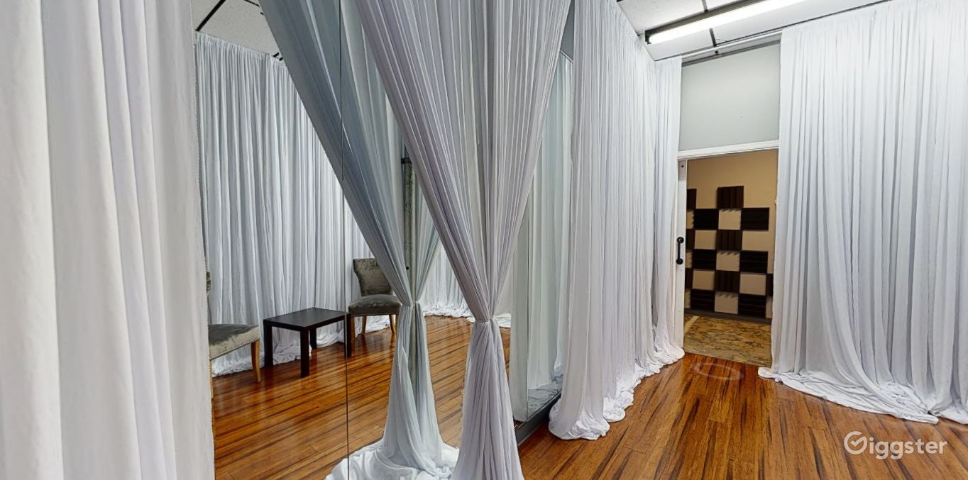 Sophisticated Grroom Room in Clearwater | Rent this location on Giggster