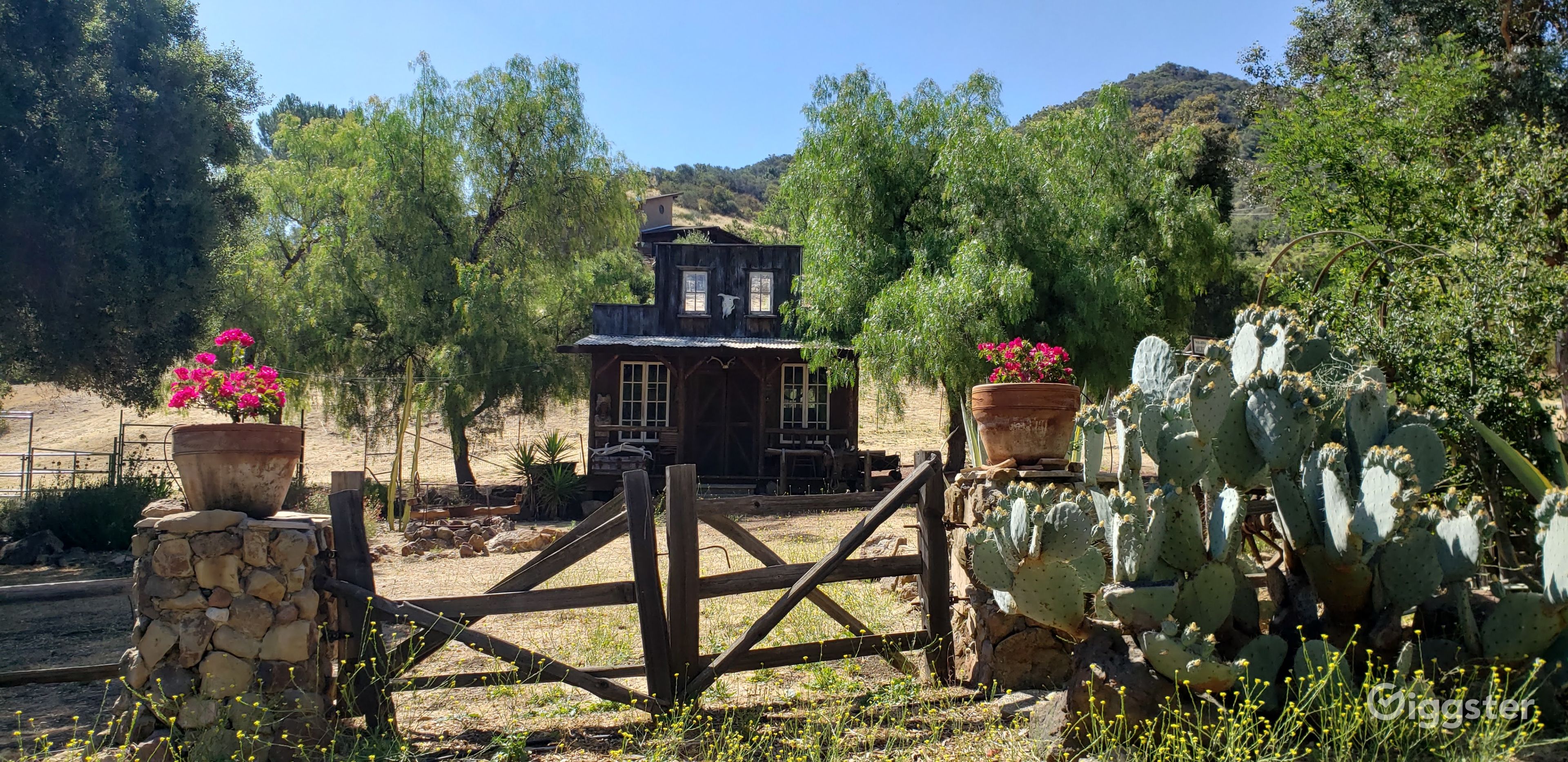 Beautiful Historic 10 Acre Ranch w/Panoramic Views | Rent this location ...