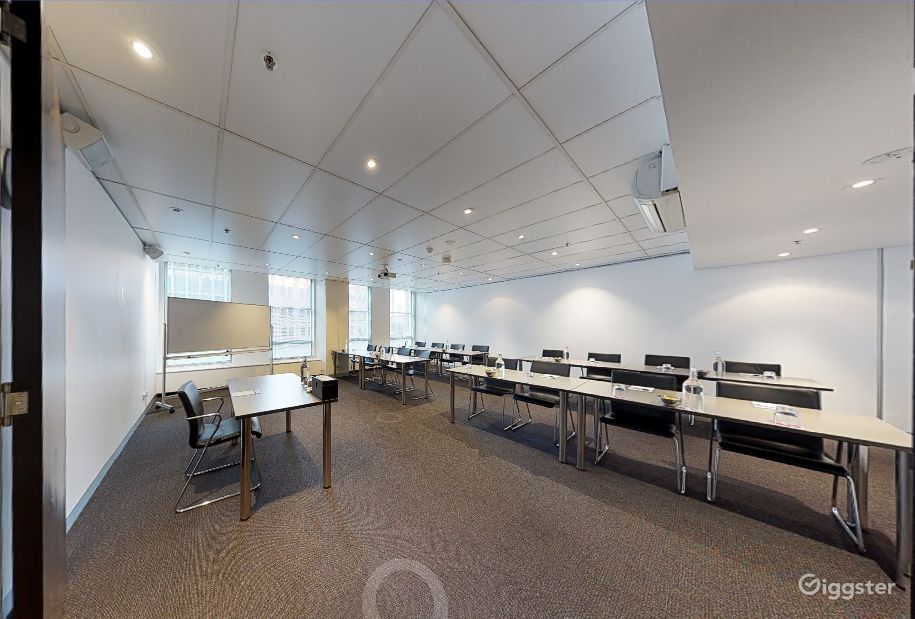 Room 801 ll Melbourne | Rent this location on Giggster