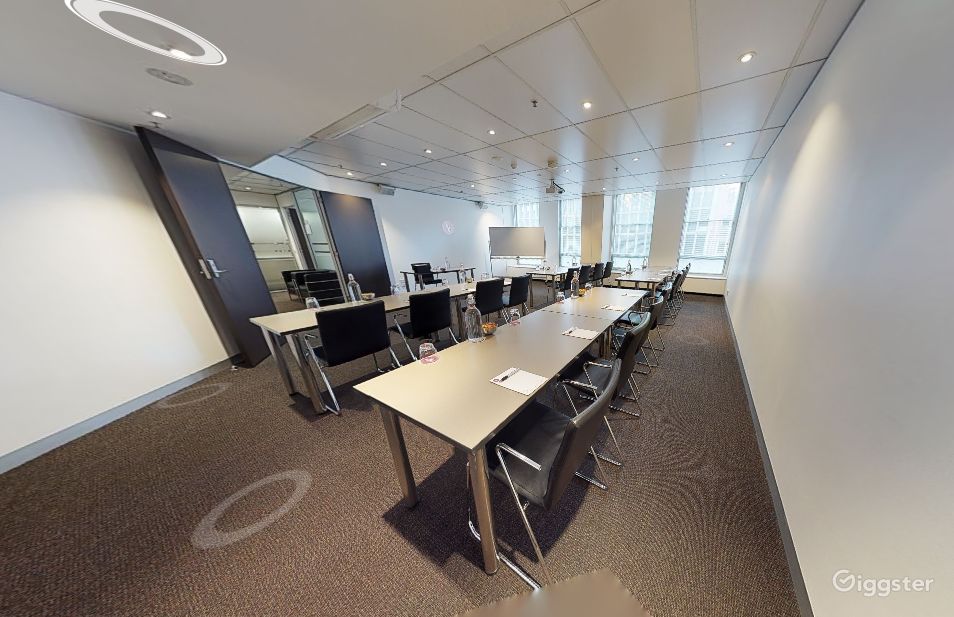 Room 801 ll Melbourne | Rent this location on Giggster