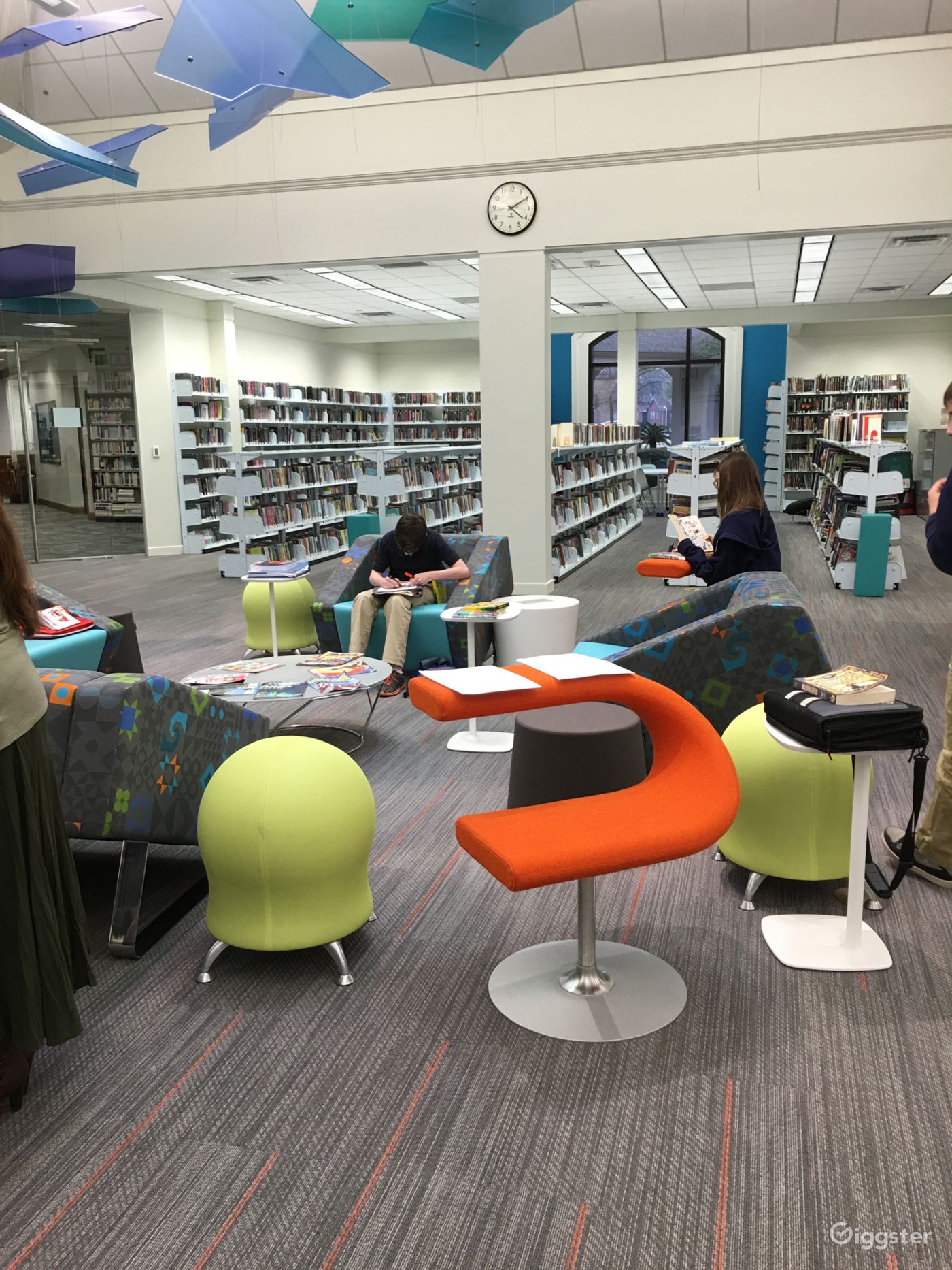 Public Library in Bluebonnet Regional Branch | Rent this location on ...