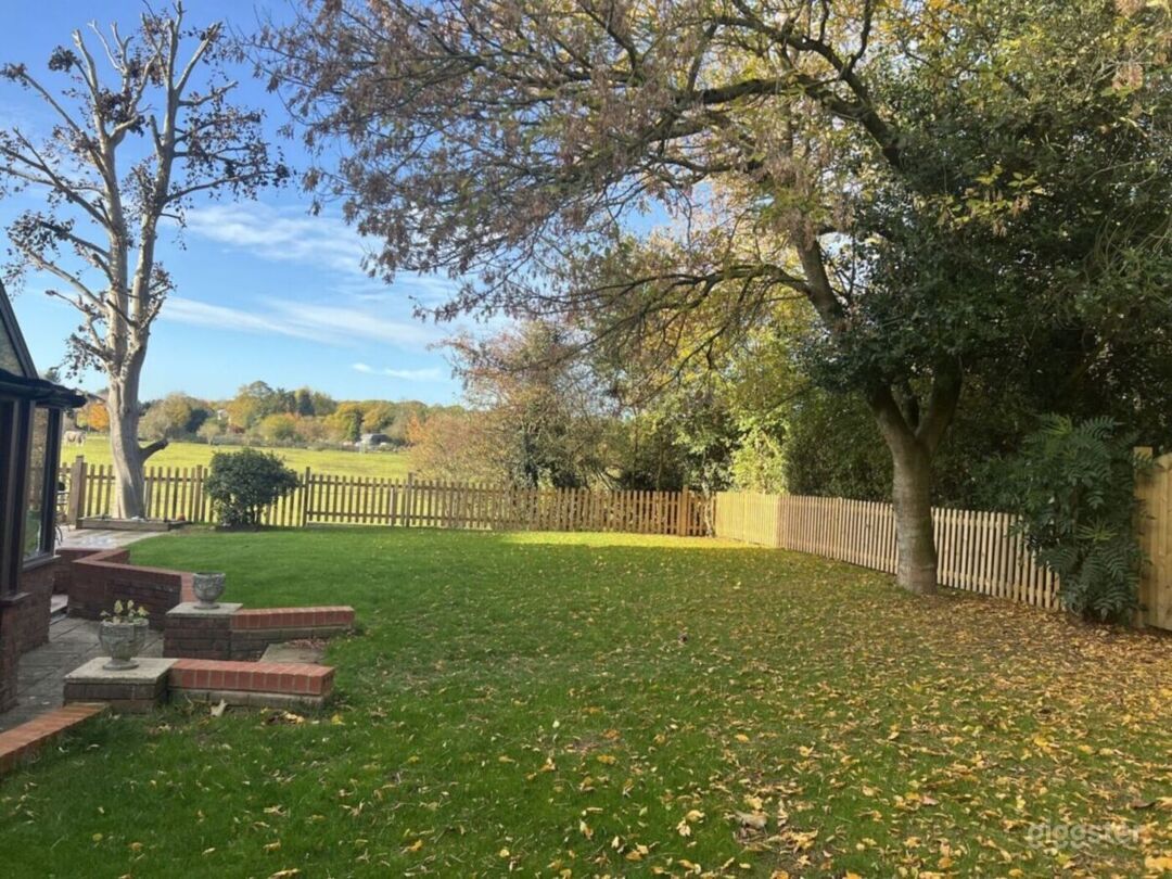 Countryside Backyard Haven | Rent this location on Giggster