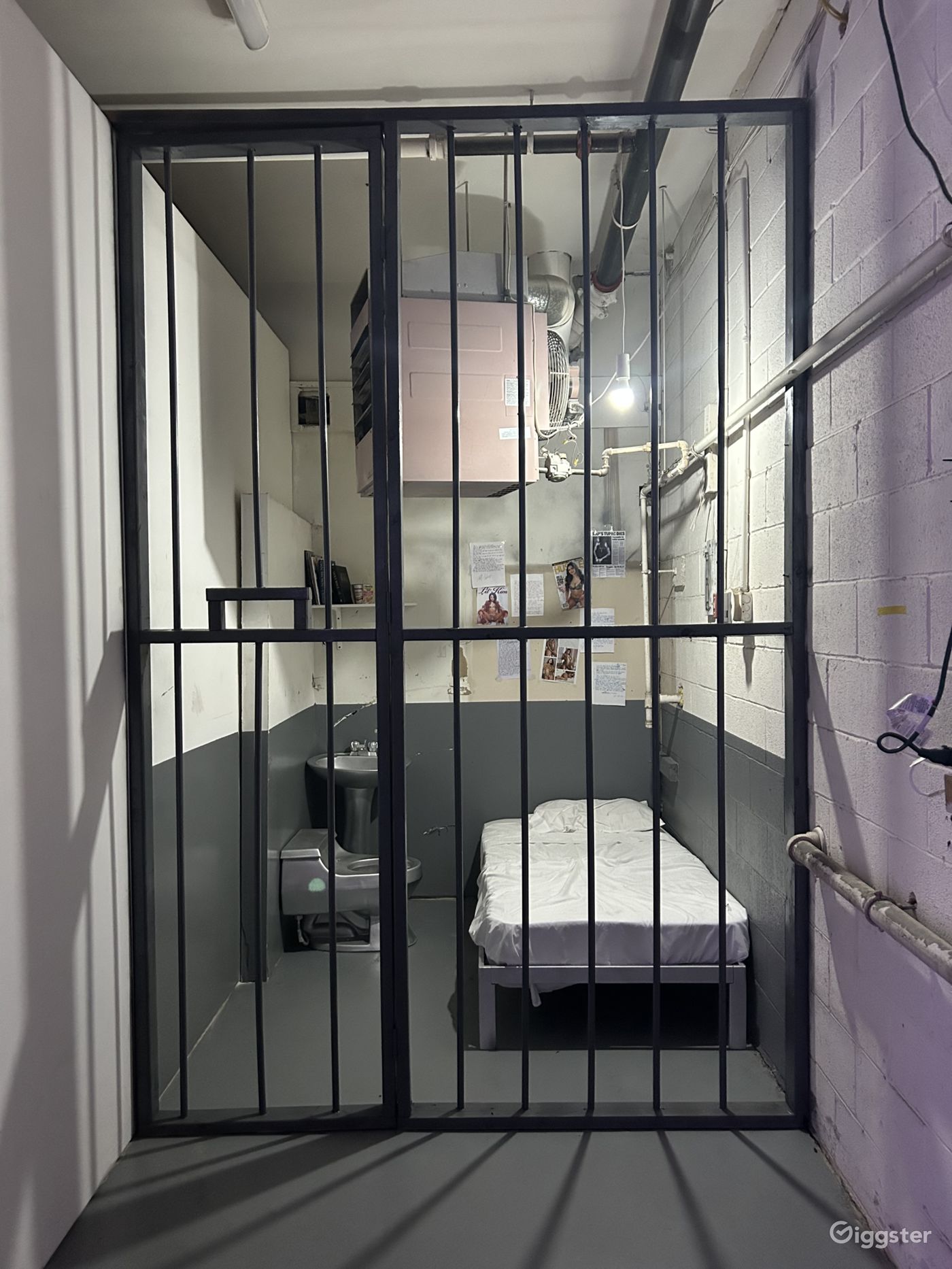 Muti Set Creative Studio | LED Tunnel | Jail Cell | Rent this location ...