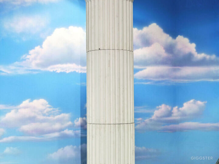 Painted Sky Cyc Backdrop | Powder Room Studio | Rent this location on ...