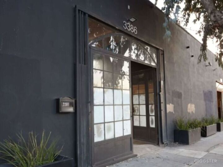 Painted Sky Cyc Backdrop | Powder Room Studio | Rent this location on ...