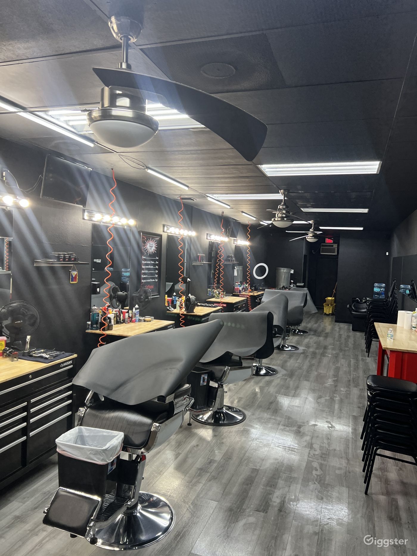 Modern BARBER SHOP | Rent this location on Giggster