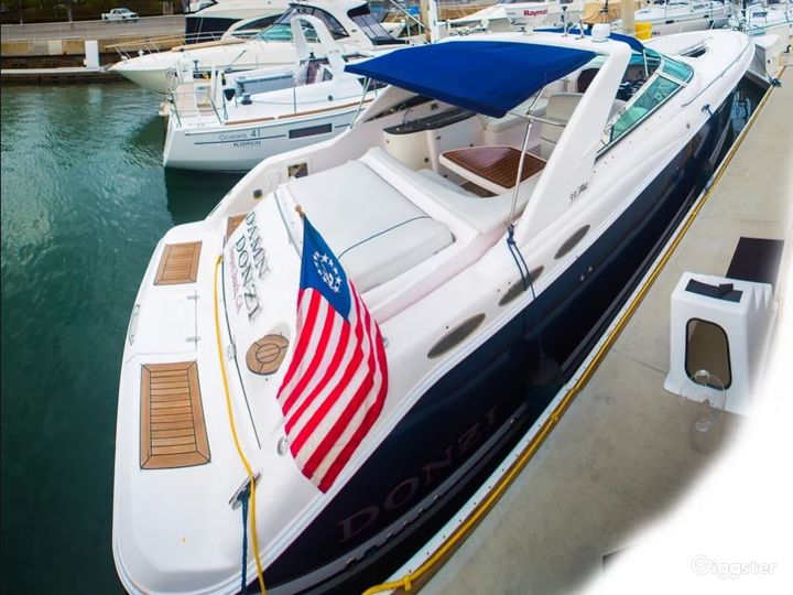 40 foot Luxury Cruiser Donzi | Rent this location on Giggster