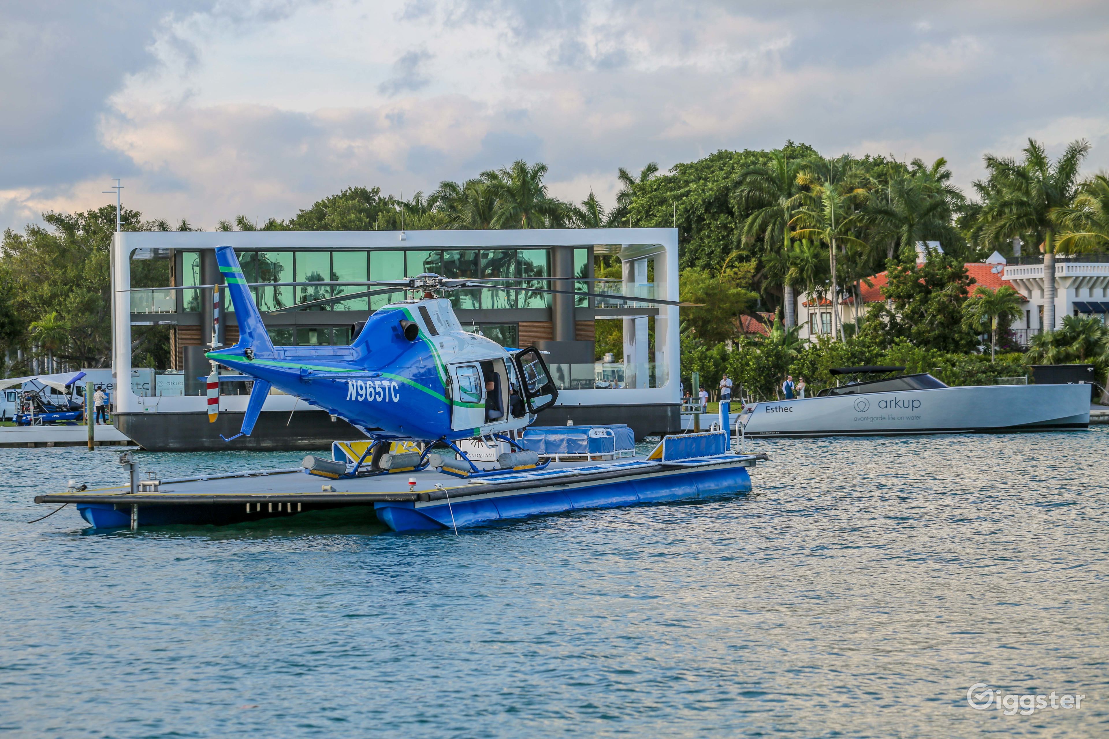 Heliboat®, Seaplane Dock - Open Deck Area Vessel | Rent this location ...