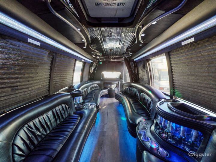International Limo Bus | Rent this location on Giggster