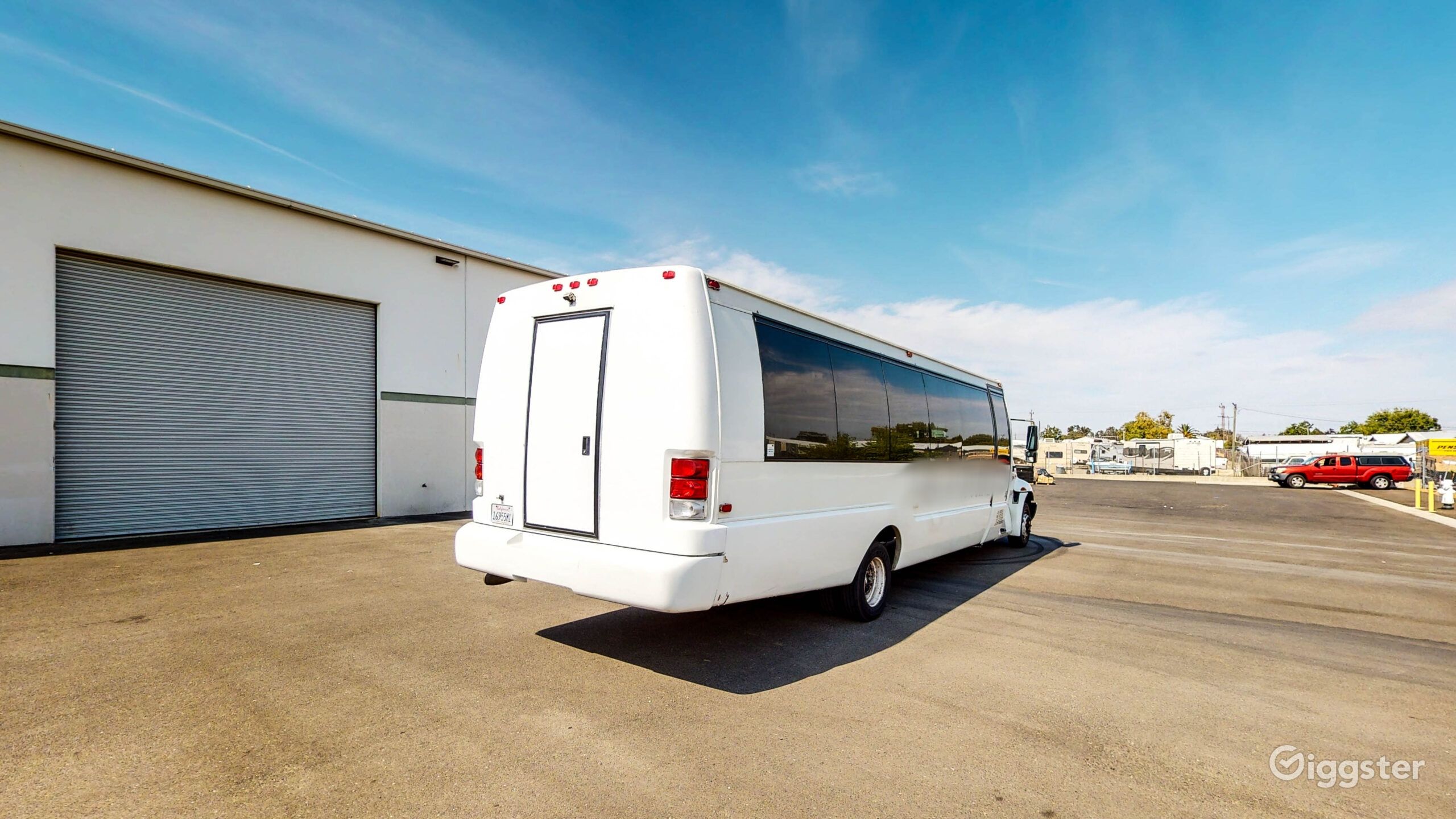 International Limo Bus | Rent this location on Giggster