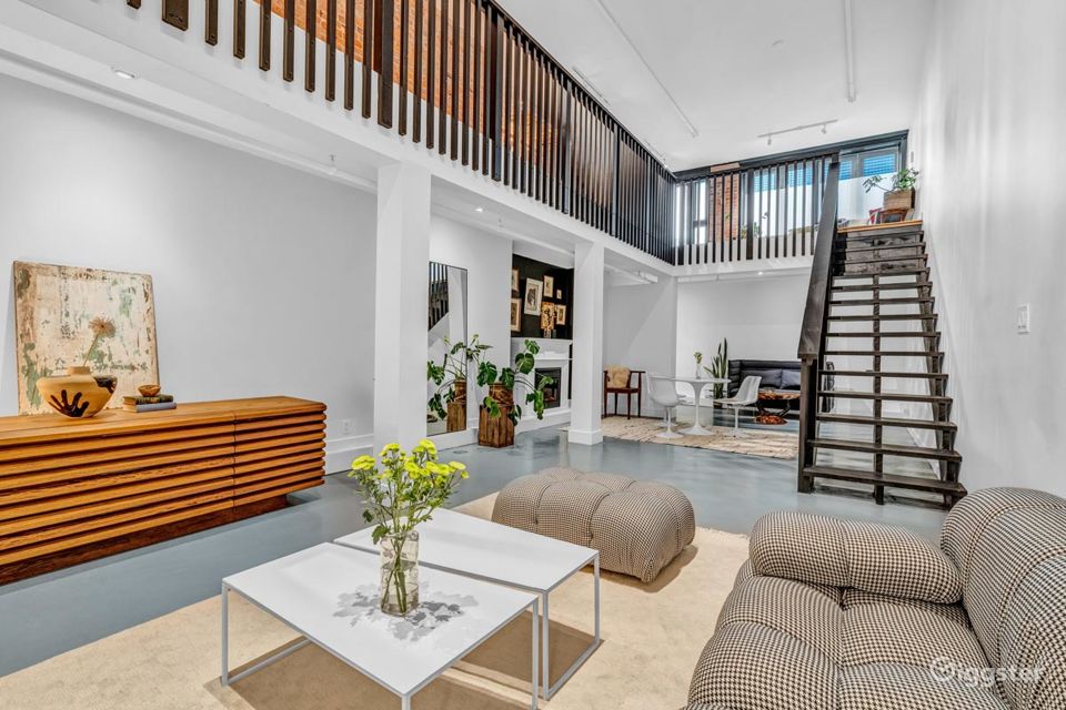 2-Story NYC Style Gastown Loft | Rent this location on Giggster
