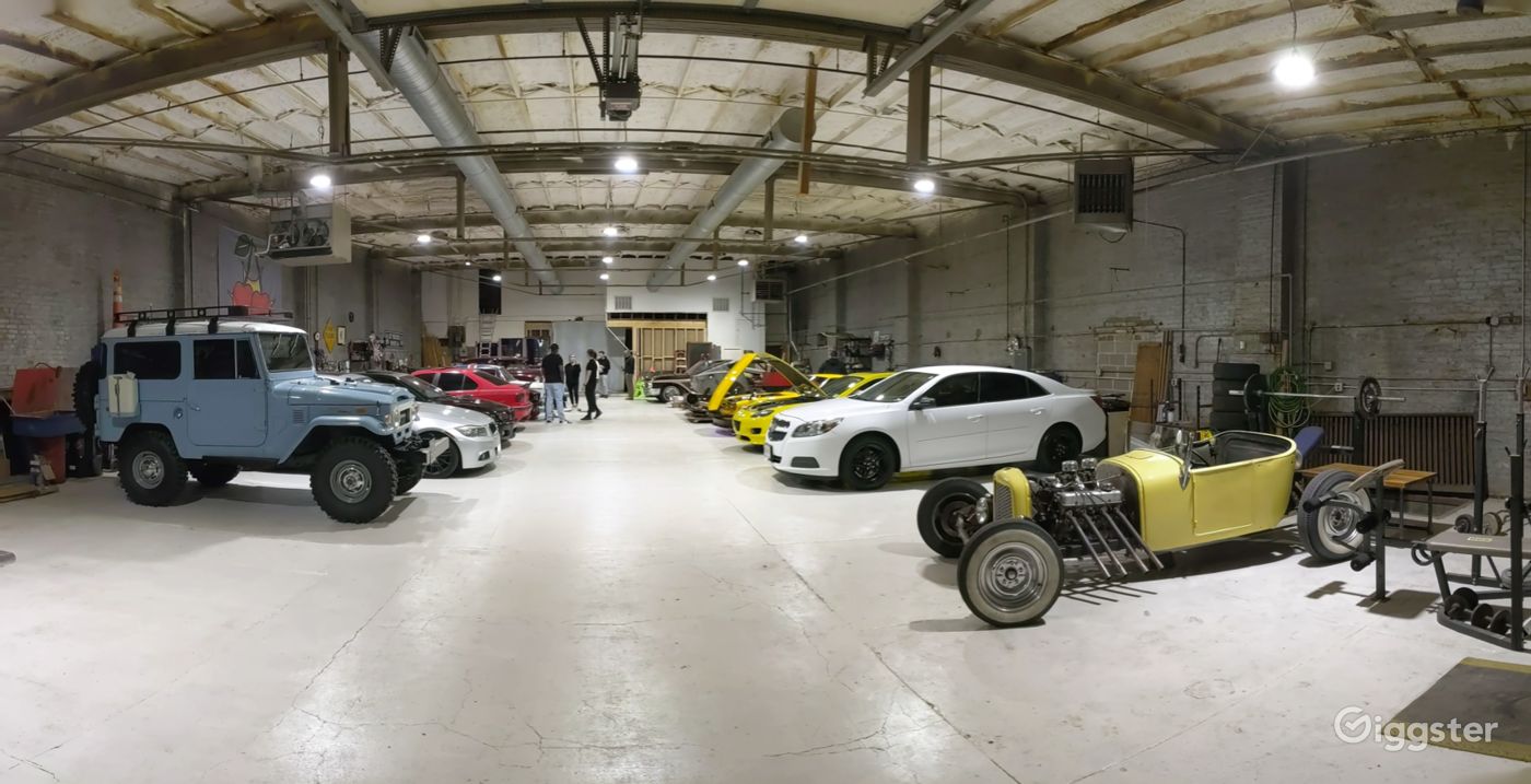HUGE Automotive Customs Shop and Café | Rent this location on Giggster