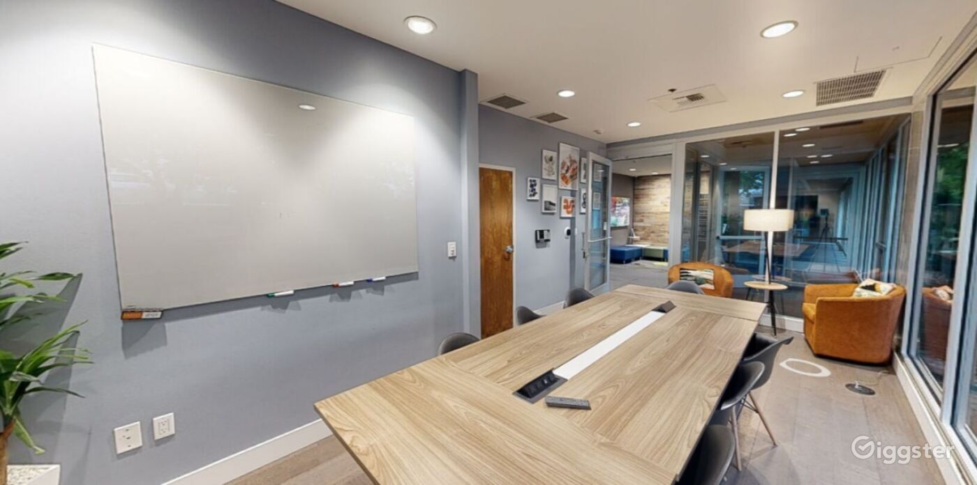 Trendy Conference Room in University District | Rent this location on ...