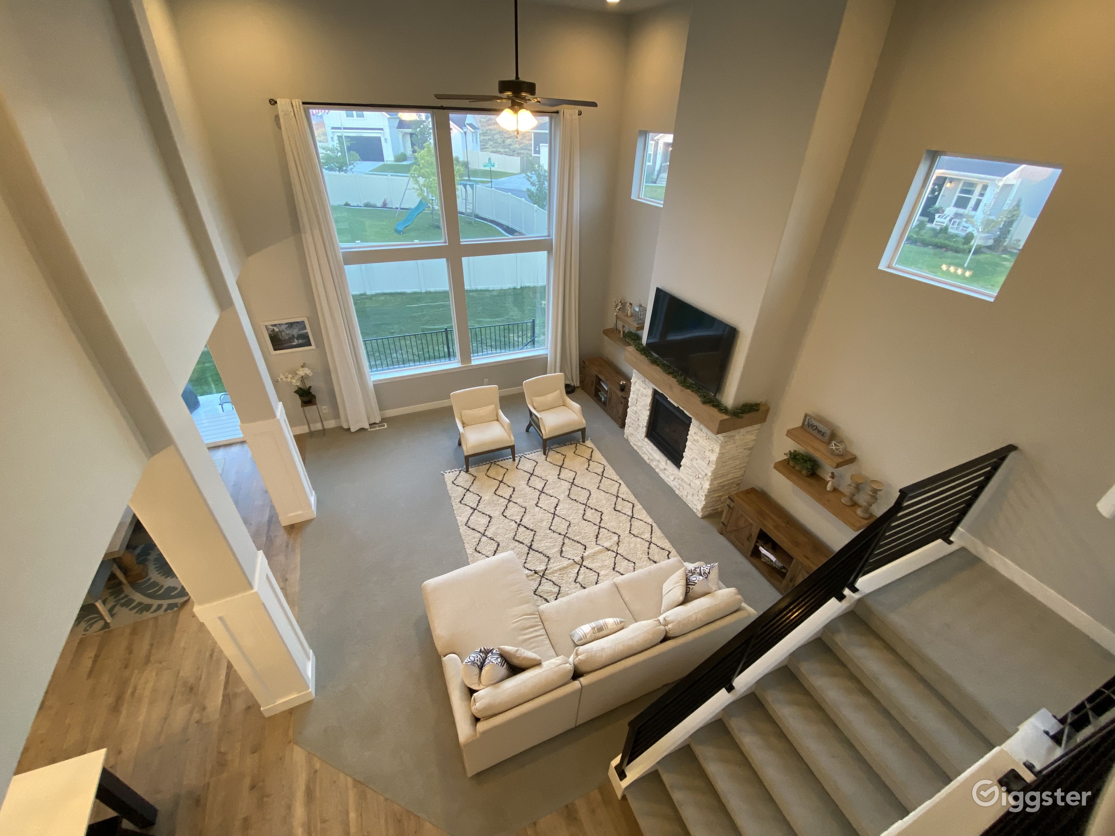 20 foot ceilings beautiful new home! | Rent this location on Giggster
