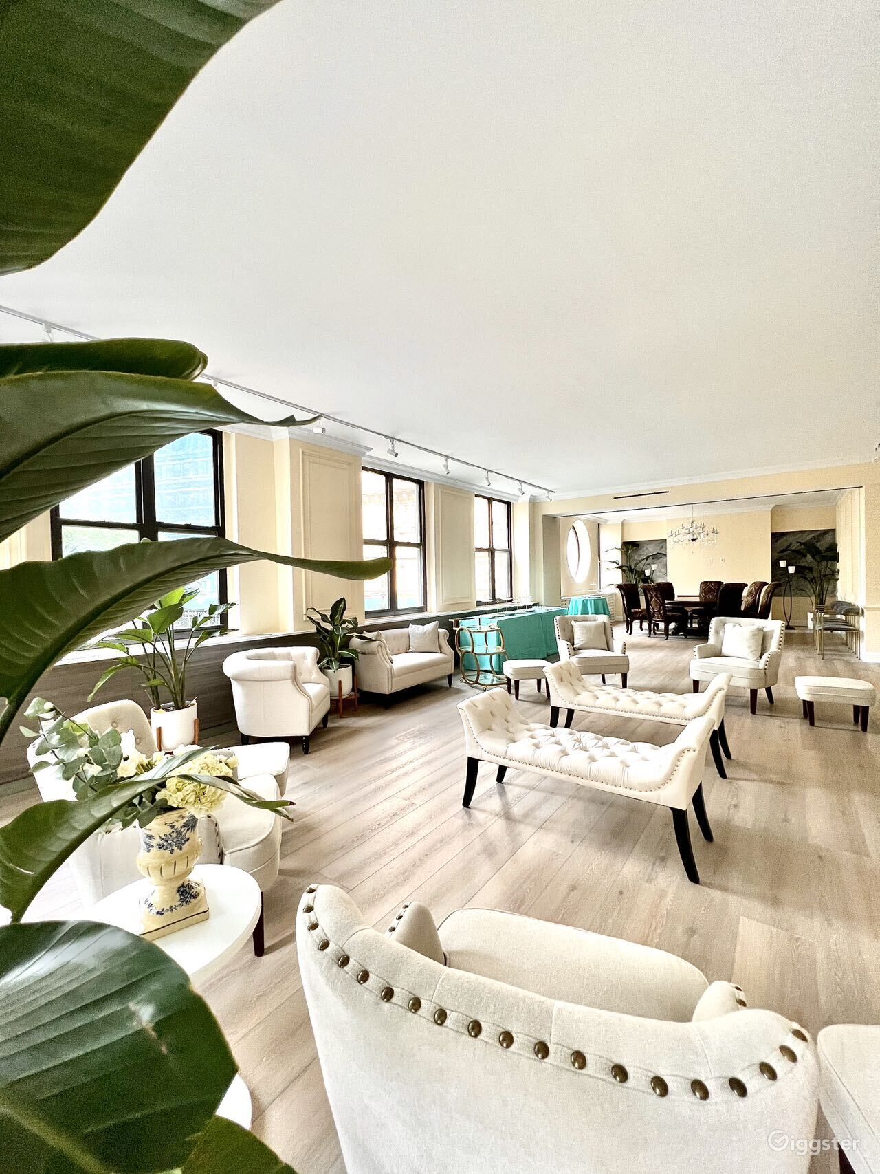 Manhattan Midtown | Herald SQ | New York | Rent this location on Giggster