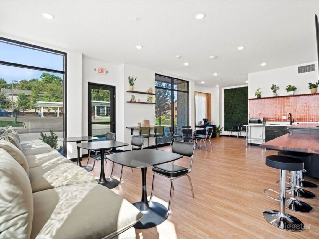 Walkable Micro Event Space Near Dining & Brews | Rent this location on ...