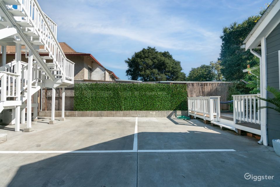 Swanky Edwardian Duplex with a Charming Cottage | Rent this location on ...