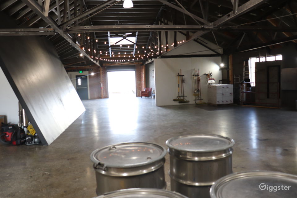 Vintage Warehouse in 1920's era brick building | Rent this location on ...