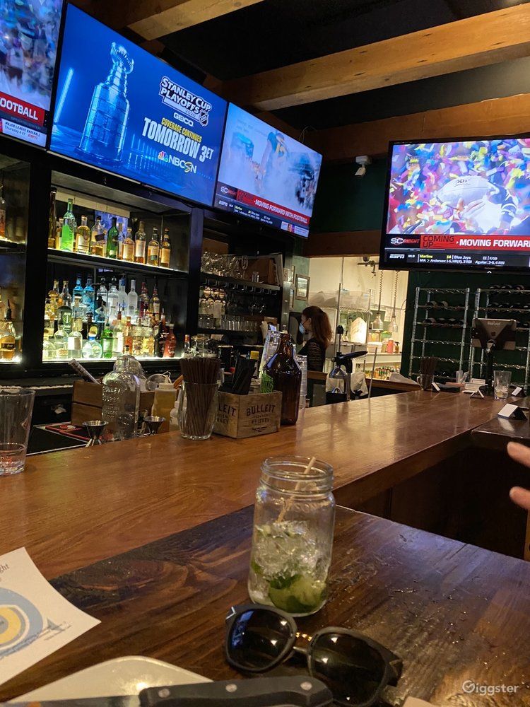 High-End Luxury Sports Bar | Rent this location on Giggster