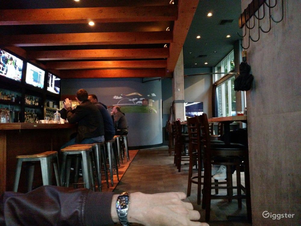 High-End Luxury Sports Bar | Rent this location on Giggster